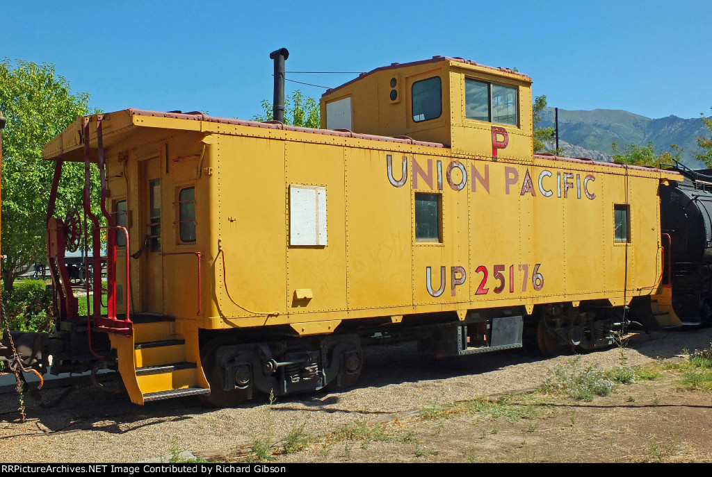 UP 25176 Caboose
